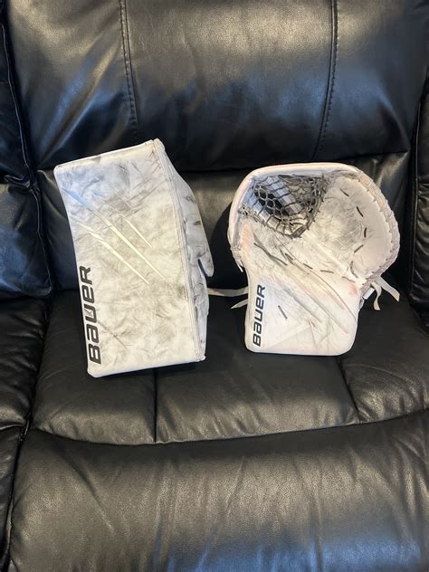 Bauer Hyperlite Sr Goalie Glove And Blocker Sidelineswap