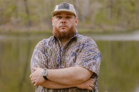 Luke Combs Enters Top 10 On Musicrow Top Songwriter Chart