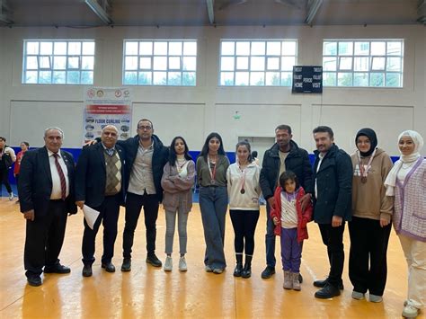 Pursaklar İlçe Satranç Turnuvası Genç Kızlarda Yine Birinci Olduk