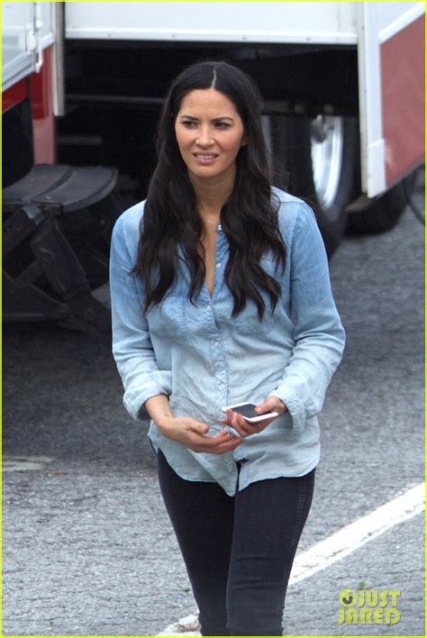 Olivia Munn Aaron Rodgers Adopt A New Puppy Together Photo 3645039