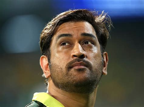 There Wasnt A Dry Eye In Dressing Room How Ms Dhoni Broke Captaincy