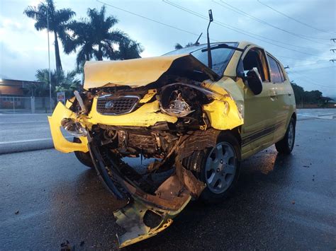 Condutor De 35 Anos Morre Após Colidir Violentamente Contra Caminhão Em