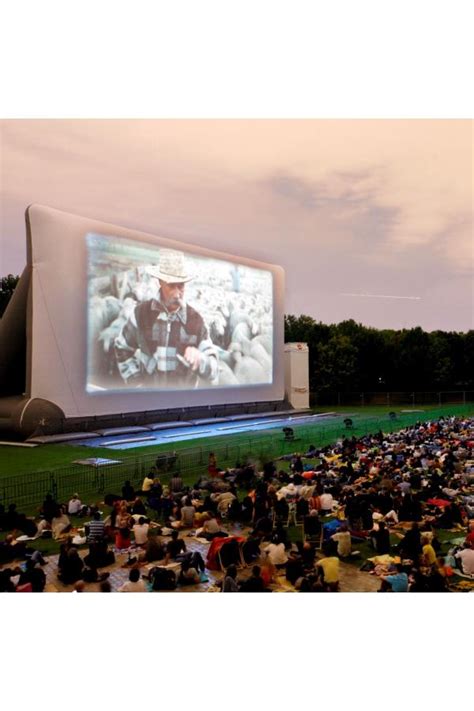 Croisière Sur Lourcq Et Cinéma De Plein Air à La Villette Avec Repas