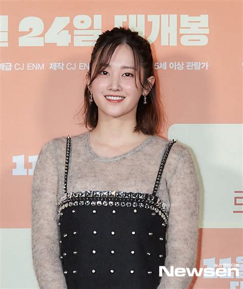 전종서 내추럴한 미소 포토엔hd