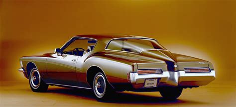 197173er Buick Riviera „boattail“ Rückblick 50 Jahre Boattail