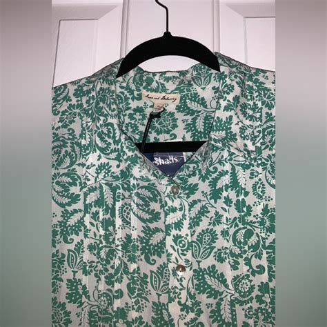 Jane And Delancey Tops Jane And Delancey Green And White Floral
