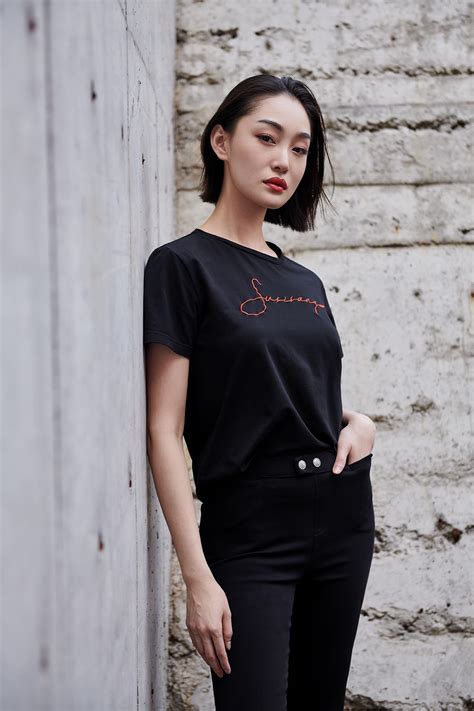 据说是花西子用过的模特 那就修一波吧柒拾陆大人 站酷zcool