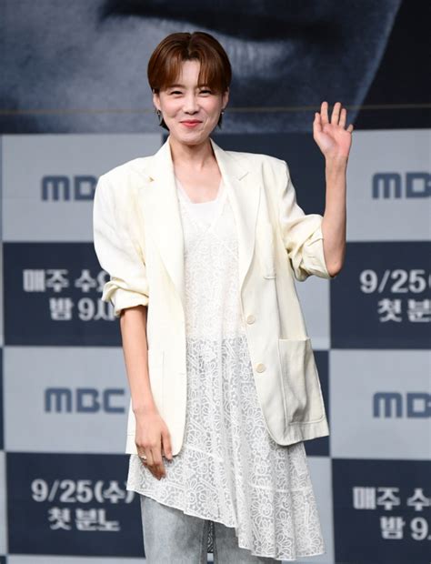 Jang Do Yeon Tries To Act Only 19 Years After Her Debut But She Catch