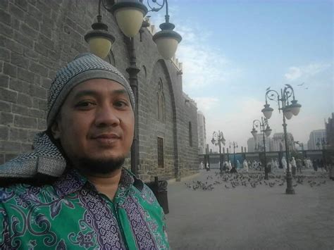 R Oe Hidayat