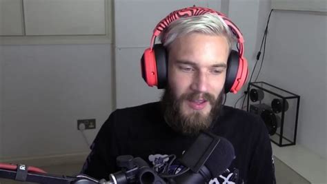 What Headphones Does Pewdiepie Wear Then And Now Headphonesty
