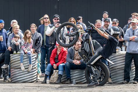 Motorcycle Stunt Riding 2022