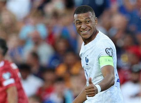 Bukan Ke Real Madrid Kylian Mbappe Santer Disebut Gabung Arsenal Pada