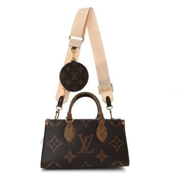 LOUIS VUITTON Reverse Monogram Giant OnTheGo East West 1516576