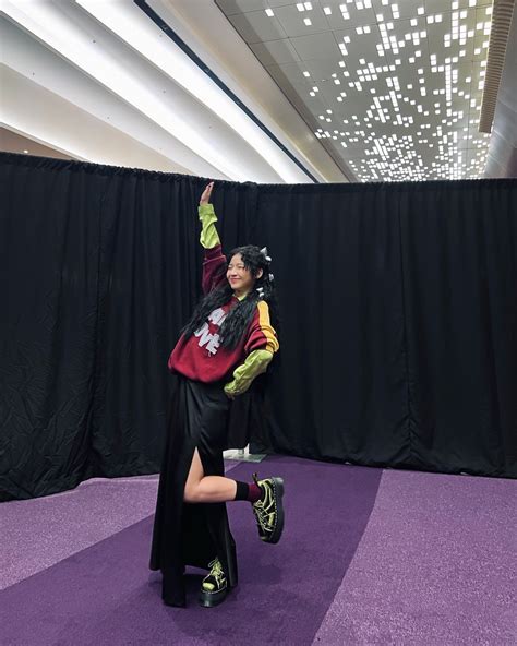 𝐇𝐎𝐏𝐔𝐈 何佩 💫 💛 感恩 第三年依然喺度！ 造型上依然有野心地 俾大家見到不一樣嘅何佩 對自己嘅可能性 依然充滿住好奇 會繼續發掘自己 每年喺叱咤現場 都感受到音樂 同人與人之間嘅