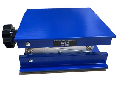 695 4 Adjustable Waveguide Mount