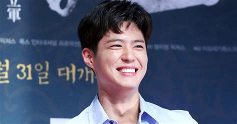 박보검 심쿵 미소~