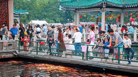 湖北a级景区9月30日待客440余万人次游客旅游活动