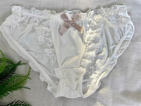 M4 Vintage Milk Fiber Lace Frilly Rim Panty Silky Soft Flutter Ruffle