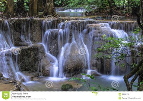 Cascade Derawan Photo Stock Image Du Lame Fleuve Circuler 34541786