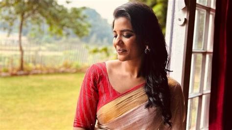 Aishwarya Rajesh சேலையில் கலக்கும் ஐஸ்வர்யா ராஜேஷ்
