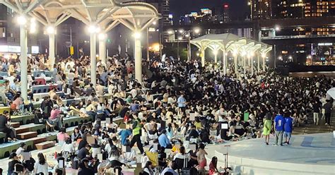 ‘금주령 시행 전 부산 광안리 민락수변공원 인산인해…이번 주말부터 단속