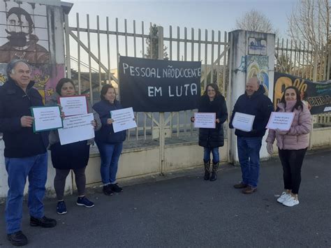 Alunos Sem Aulas Na Escola D Manuel Faria E Sousa Devido à Greve Do