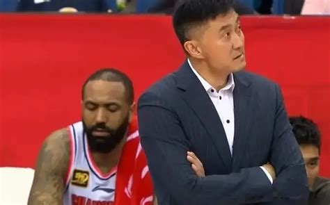 Cba排名一夜变天，广东季后赛首轮对手基本敲定，杜锋目标冲冠