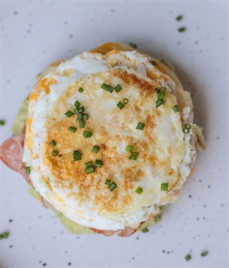 Bunless Bacon Egg And Cheese Bun Angedim