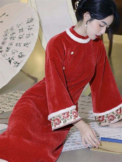 Black Asian Qipao Womens Winter Thickened Dress Weqipao