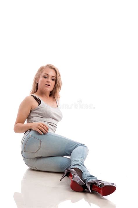 Blond Dziewczyna Z D ugie W osy W Cajgach Obraz Stock Obraz złożonej