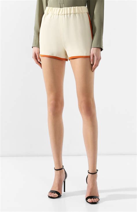 Женские кремовые шелковые шорты Loro Piana купить в интернет магазине ЦУМ арт Fai5263