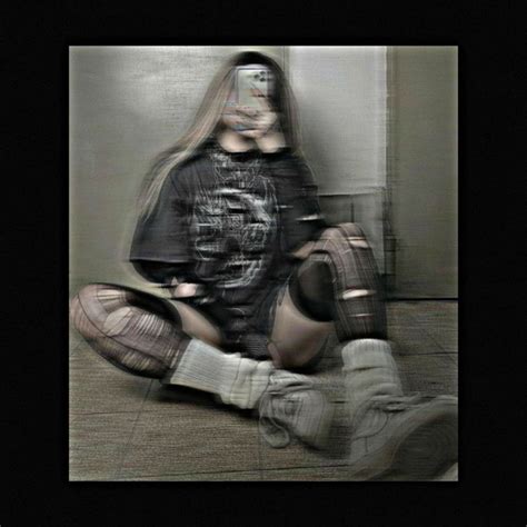 حزن بنات Panosundaki Pin