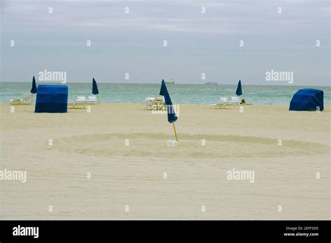 Gruppe falten Fotos und Bildmaterial in hoher Auflösung Alamy
