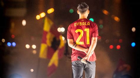 Como Una Leyenda La Conmovedora Presentación De Paulo Dybala En La
