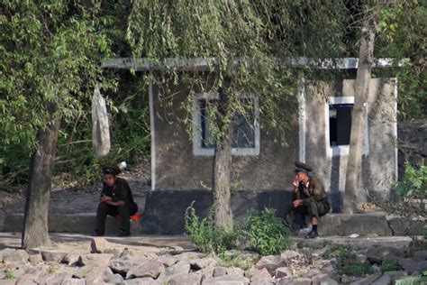 北朝鮮国境警備隊の哨所 ©roman Harak
