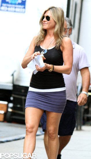 Jennifer Aniston Tries To Beat The Heat In Nyc But Only Makes Things