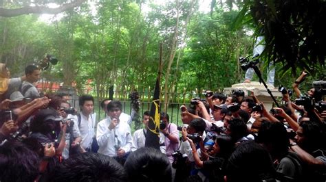 Dvb ၇ ဇူလိုင္အထိမ္းအမွတ္ ေက်ာက္တိုင္တြင္ တကသေက်ာင္းသားမ်ား အေလးျပ