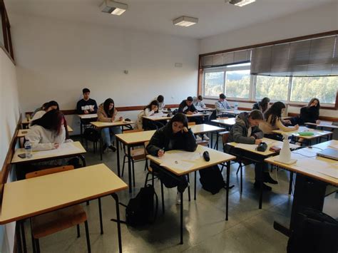 2 ª Eliminatória das XLI Olimpíadas Portuguesas de Matemática 11 Jan