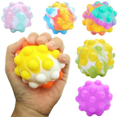 ₩2248에서 Fidget 장난감 푸시 거품 3d 공 게임 감각 장난감 눈사람 Christmastree 자폐증에 대 한 특별