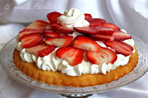 Tarta de fresas con nata Recetas Fáciles Reunidas