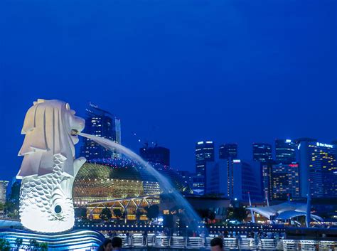 Merlion Singapores Icon Turns 50