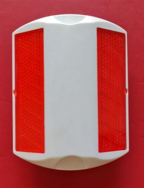 Road Reflector Shape Rectangle At Rs 65 Piece In Ahmedabad Id