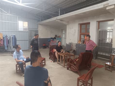 岳阳市河市镇：是非群英“断”，争议群众“评”凤凰网湖南凤凰网