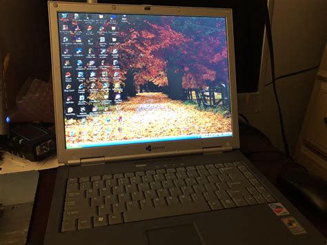 My Favorite Of My Two Windows Xp Computers My Gateway 450rog Rwindowsxp