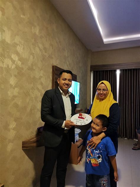 Hotel Muhammad Syaiful Bahri 13 Comments