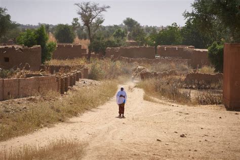 Massacre au Burkina Faso des rescapés accusent larmée nationale