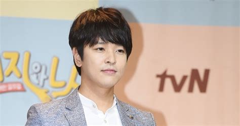 Hei포토 김정훈 사진에서도 느껴지는 어색함