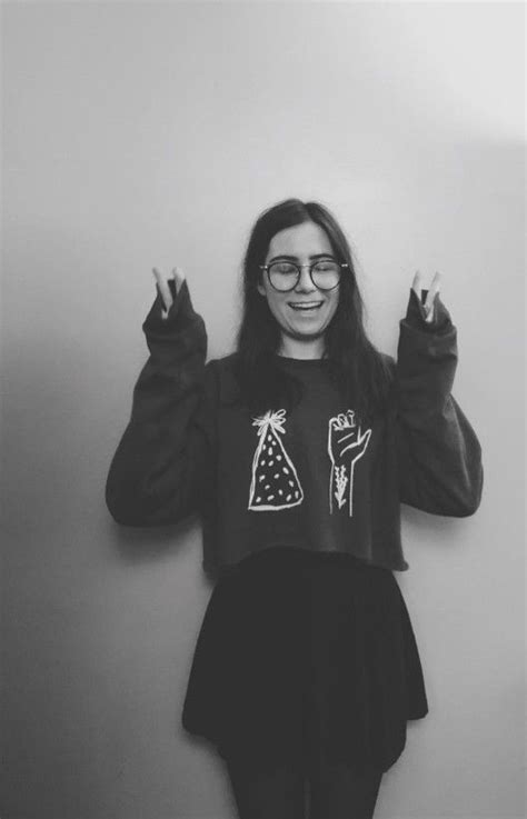 Pin By Gabi On D O D D L E O D D L E E E Dodie Clark Pretty People