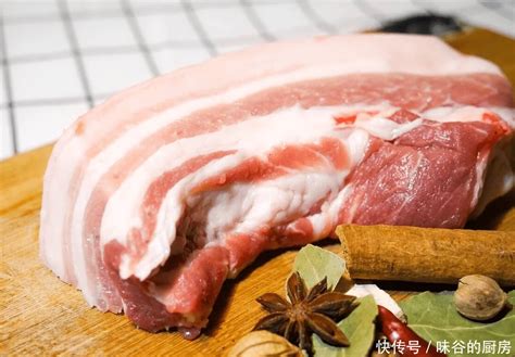 买五花肉，要分清“上五花”和“下五花”，口感差别大，别乱买了