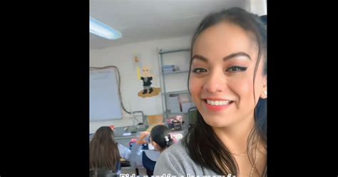 Noticias La Maestra Se Llevo Varios Comentarios Por Su Diminuto Uniforme